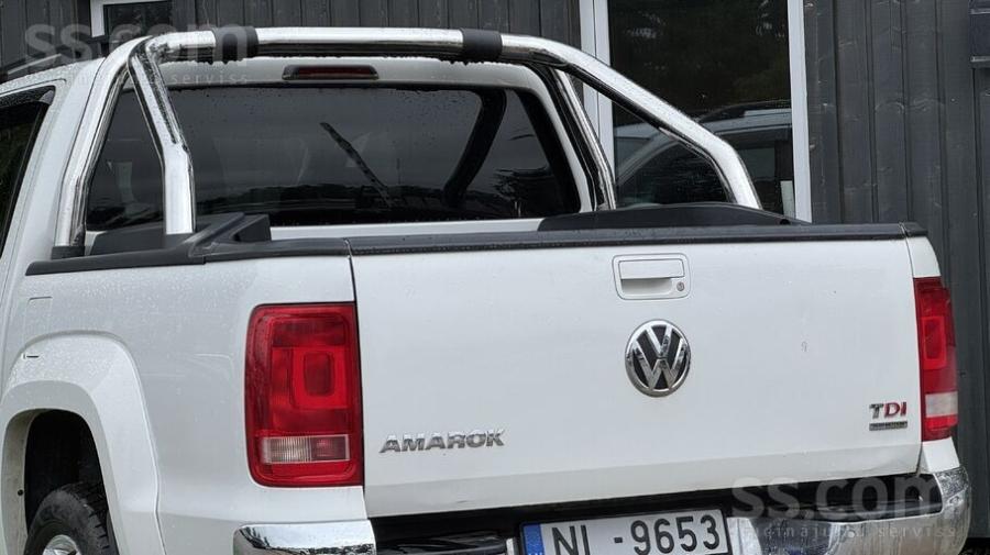White Volkswagen Amarok 2012 in Riga, with an engine capacity of 2.00 L and mileage of 349 thousand km for 6500 €, photo 6 on AUTOMOTO.COM.LV