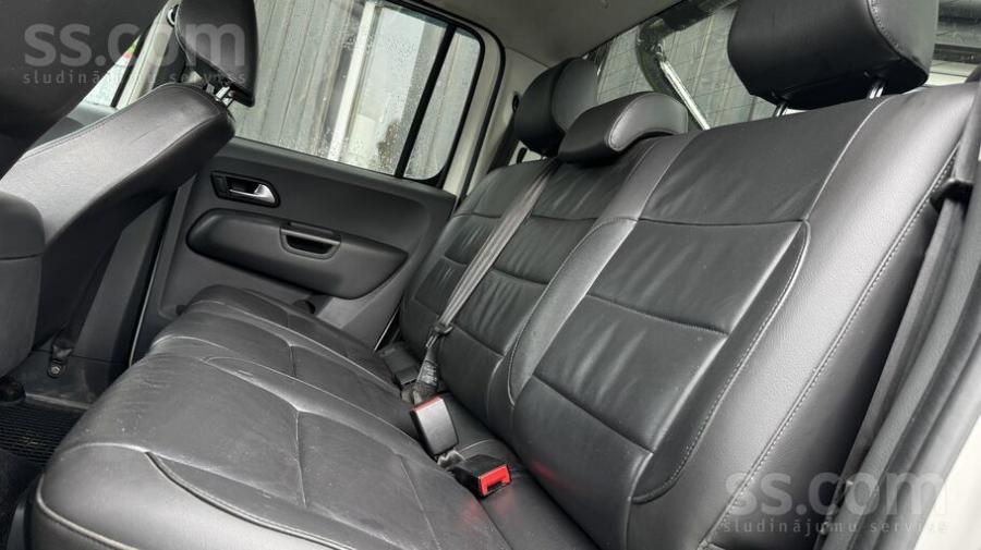 White Volkswagen Amarok 2012 in Riga, with an engine capacity of 2.00 L and mileage of 349 thousand km for 6500 €, photo 9 on AUTOMOTO.COM.LV