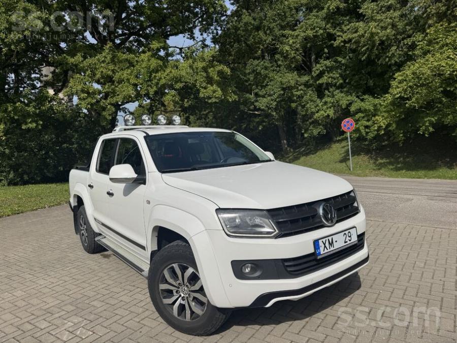 White Volkswagen Amarok 2015 in Talsi, with an engine capacity of 2.00 L and mileage of 0 thousand km for 11100 €, photo 1 on AUTOMOTO.COM.LV