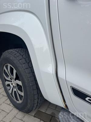 White Volkswagen Amarok 2015 in Talsi, with an engine capacity of 2.00 L and mileage of 0 thousand km for 11100 €, photo 10 on AUTOMOTO.COM.LV