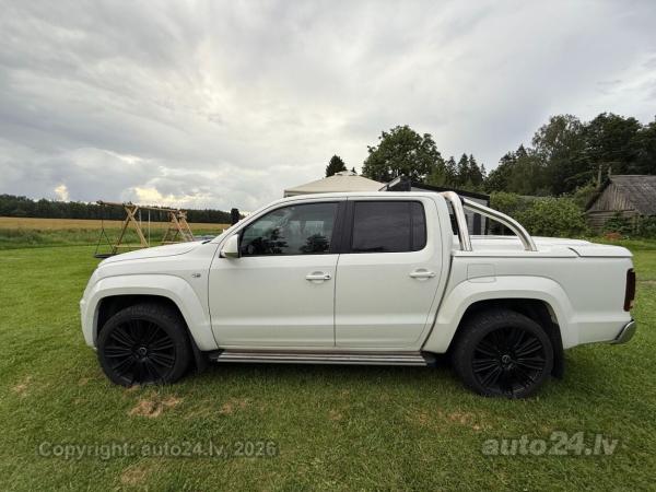 White Volkswagen Amarok 2016 in Tallinn, with an engine capacity of 3.00 L and mileage of 235 thousand km for 22000 €, photo 4 on AUTOMOTO.COM.LV