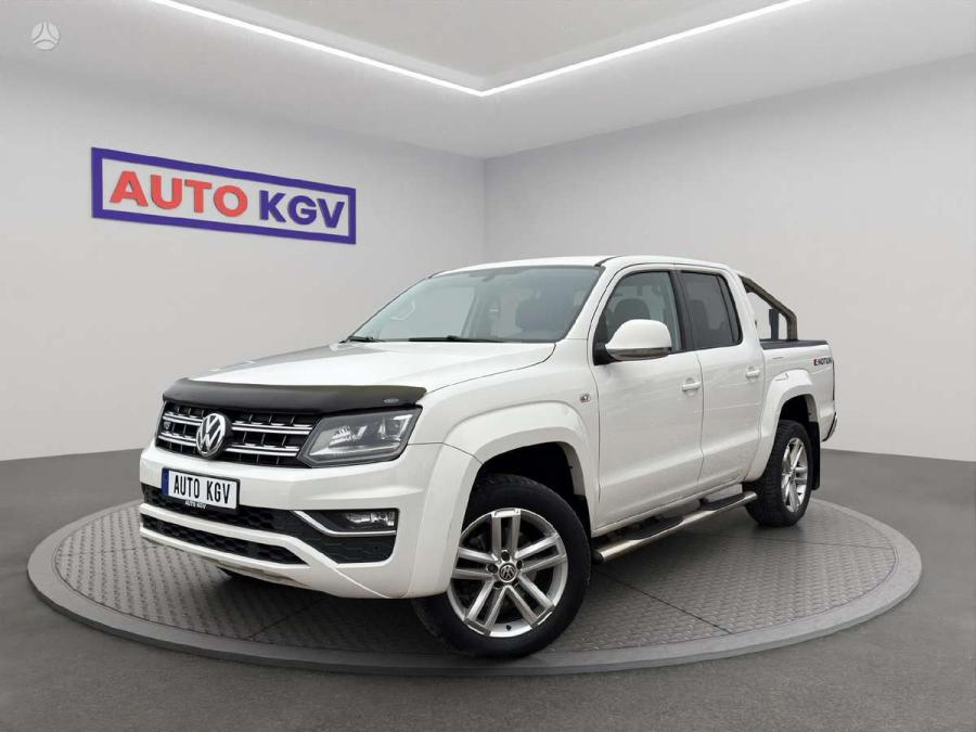 White Volkswagen Amarok 2017 in Kaunas, with an engine capacity of 3.00 L and mileage of 246 thousand km for 19799 €, photo 1 on AUTOMOTO.COM.LV