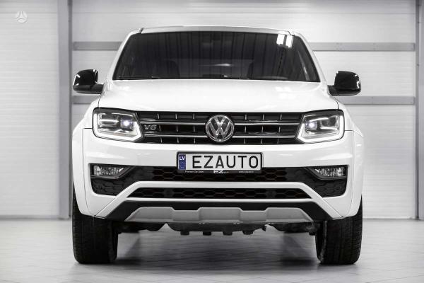 White Volkswagen Amarok 2020 in Tukums, with an engine capacity of 2.97 L and mileage of 185 thousand km for 25700 €, photo 10 on AUTOMOTO.COM.LV