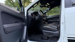 Balts Volkswagen Amarok 2024 Viļņa, ar dzinēja tilpumu 2.99 L un nobraukumu 56 tūkst. km par 52500 €, foto 15 vietnē AUTOMOTO.COM.LV