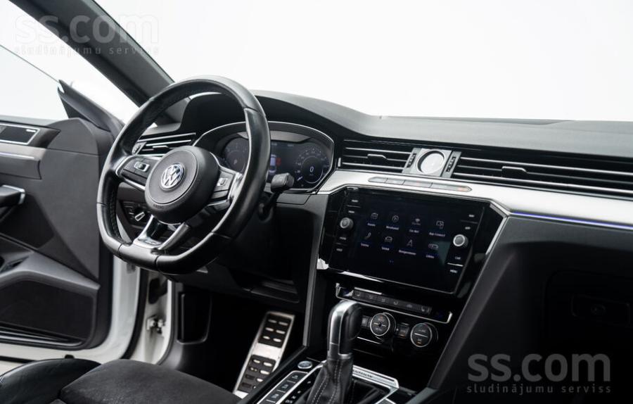 Balts Volkswagen Amarok 2018 Tallina, ar dzinēja tilpumu 2.00 L un nobraukumu 209 tūkst. km par 18999 €, foto 12 vietnē AUTOMOTO.COM.LV