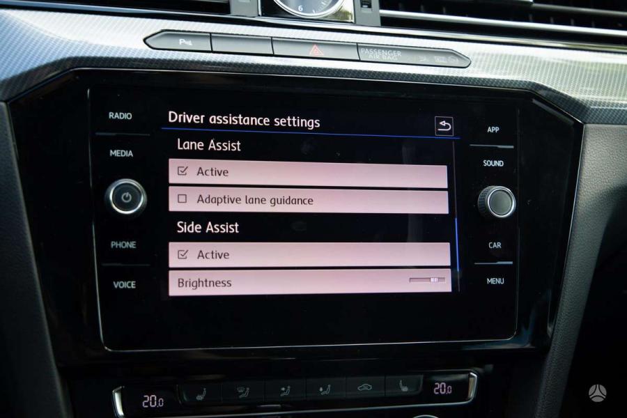 Black Volkswagen Arteon 2017 in Vilnius, with an engine capacity of 1.98 L and mileage of 148 thousand km for 21950 €, photo 33 on AUTOMOTO.COM.LV