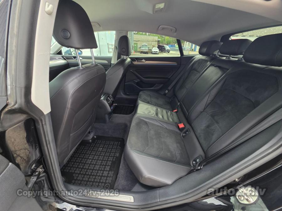 Melns Volkswagen Arteon 2017 Tallina, ar dzinēja tilpumu 2.00 L un nobraukumu 203 tūkst. km par 15690 €, foto 14 vietnē AUTOMOTO.COM.LV