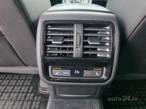 Melns Volkswagen Arteon 2017 Tallina, ar dzinēja tilpumu 2.00 L un nobraukumu 203 tūkst. km par 15690 €, foto 24 vietnē AUTOMOTO.COM.LV