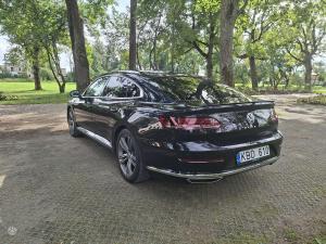 Melns Volkswagen Arteon 2017 Šakiai, ar dzinēja tilpumu 1.97 L un nobraukumu 238 tūkst. km par 16500 €, foto 5 vietnē AUTOMOTO.COM.LV