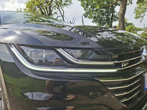 Black Volkswagen Arteon 2017 in Sakiai, with an engine capacity of 1.97 L and mileage of 238 thousand km for 16500 €, photo 10 on AUTOMOTO.COM.LV