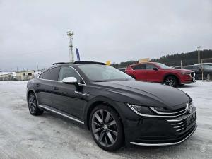 Melns Volkswagen Arteon 2018 Viļņa, ar dzinēja tilpumu 2.00 L un nobraukumu 250 tūkst. km par 16950 €, foto 25 vietnē AUTOMOTO.COM.LV
