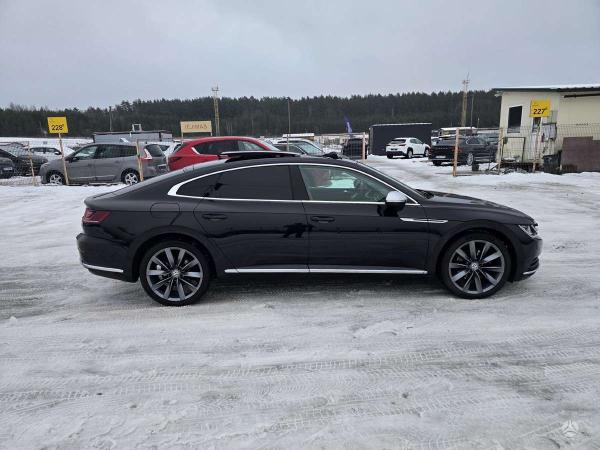 Black Volkswagen Arteon 2018 in Vilnius, with an engine capacity of 2.00 L and mileage of 249 thousand km for 16950 €, photo 6 on AUTOMOTO.COM.LV