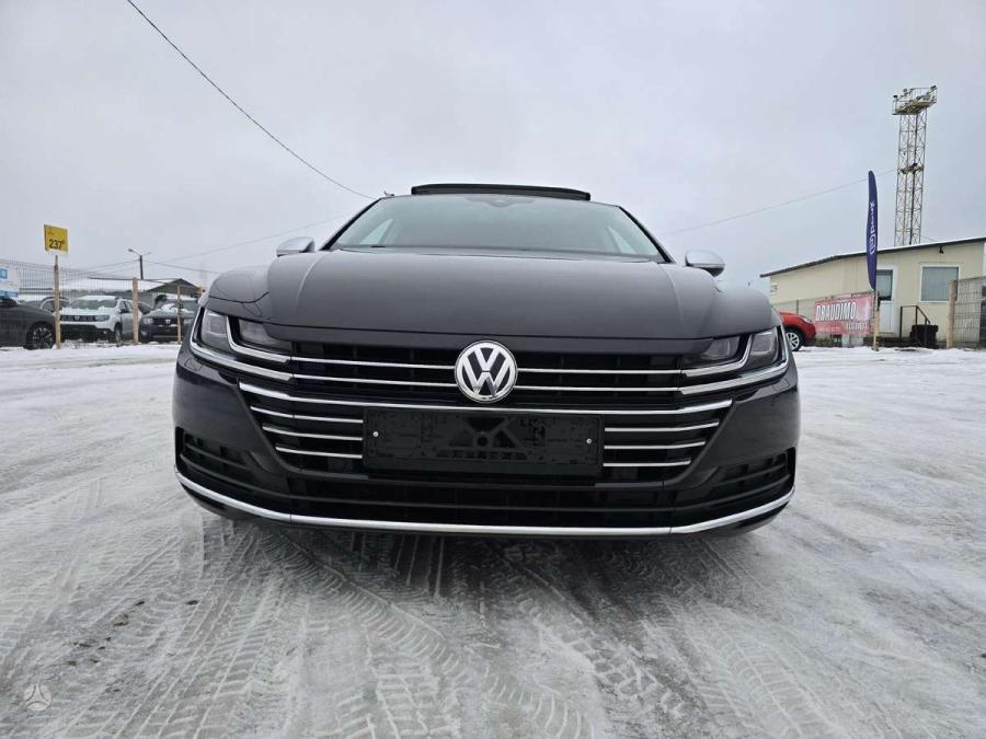 Black Volkswagen Arteon 2018 in Vilnius, with an engine capacity of 2.00 L and mileage of 249 thousand km for 16950 €, photo 7 on AUTOMOTO.COM.LV