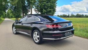 Black Volkswagen Arteon 2018 in Siauliai, with an engine capacity of 1.97 L and mileage of 200 thousand km for 15700 €, photo 3 on AUTOMOTO.COM.LV