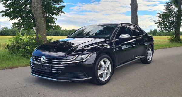 Melns Volkswagen Arteon 2018 Šauļi, ar dzinēja tilpumu 1.97 L un nobraukumu 200 tūkst. km par 15700 €, foto 3 vietnē AUTOMOTO.COM.LV