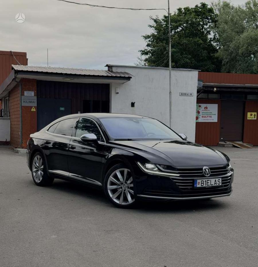 Melns Volkswagen Arteon 2018 Viļņa, ar dzinēja tilpumu 1.97 L un nobraukumu 215 tūkst. km par 20000 €, foto 1 vietnē AUTOMOTO.COM.LV