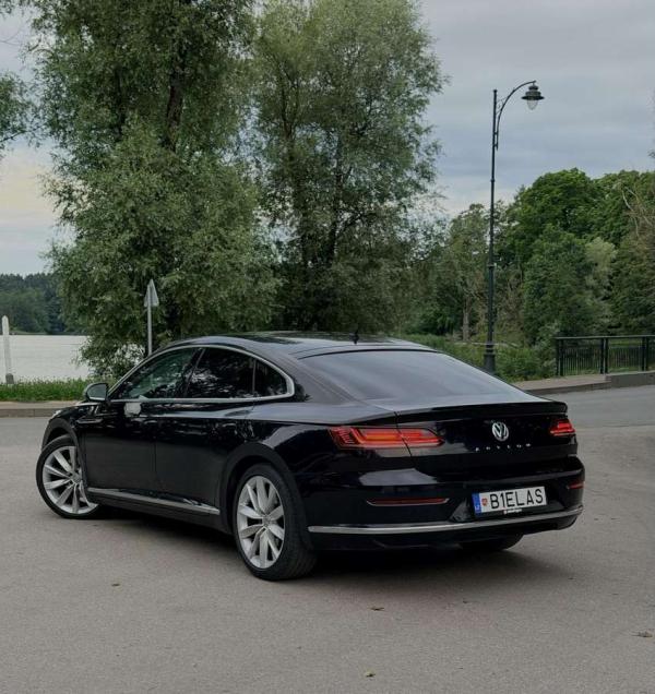 Melns Volkswagen Arteon 2018 Viļņa, ar dzinēja tilpumu 1.97 L un nobraukumu 215 tūkst. km par 20000 €, foto 4 vietnē AUTOMOTO.COM.LV