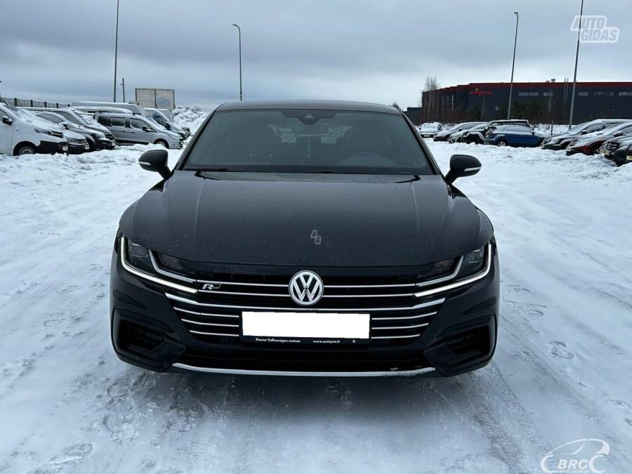 Black Volkswagen Arteon 2019 in Avizieniai, with an engine capacity of 1.50 L and mileage of 122 thousand km for 18900 €, photo 5 on AUTOMOTO.COM.LV