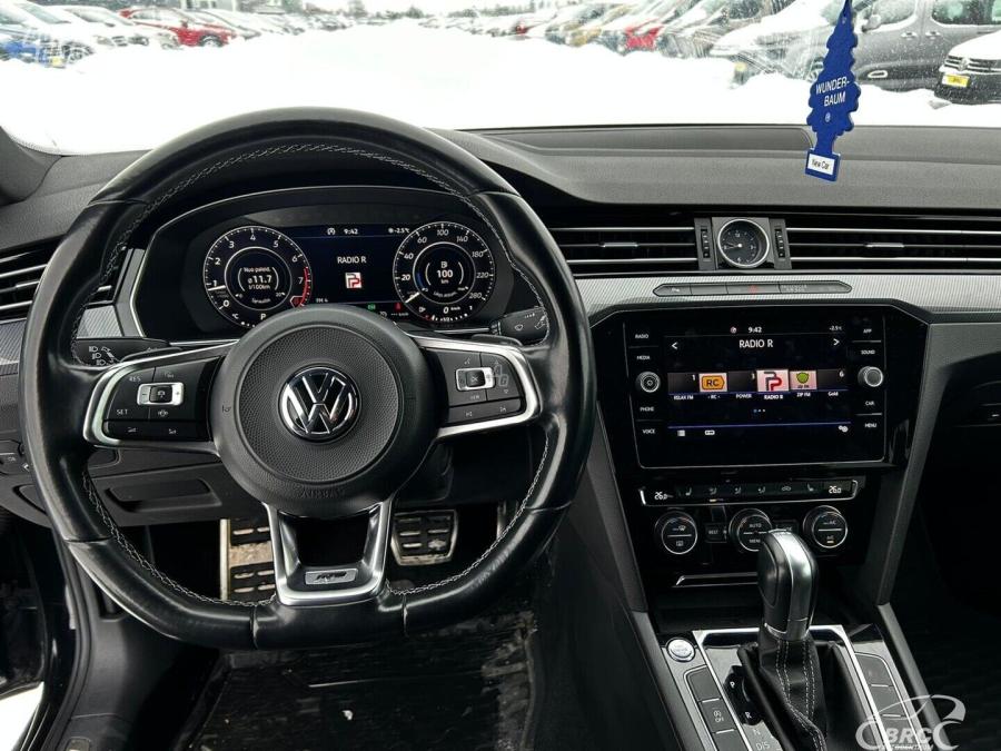 Black Volkswagen Arteon 2019 in Avizieniai, with an engine capacity of 1.50 L and mileage of 122 thousand km for 18900 €, photo 13 on AUTOMOTO.COM.LV