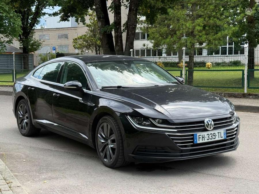 Black Volkswagen Arteon 2019 in Taurage, with an engine capacity of 1.97 L and mileage of 240 thousand km for 12500 €, photo 5 on AUTOMOTO.COM.LV