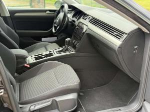 Black Volkswagen Arteon 2019 in Taurage, with an engine capacity of 1.97 L and mileage of 240 thousand km for 12500 €, photo 9 on AUTOMOTO.COM.LV