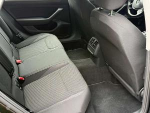 Black Volkswagen Arteon 2019 in Taurage, with an engine capacity of 1.97 L and mileage of 240 thousand km for 12500 €, photo 10 on AUTOMOTO.COM.LV