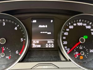 Black Volkswagen Arteon 2019 in Taurage, with an engine capacity of 1.97 L and mileage of 240 thousand km for 12500 €, photo 16 on AUTOMOTO.COM.LV