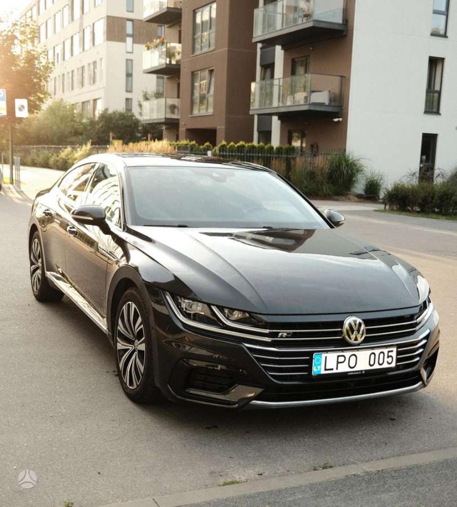 Melns Volkswagen Arteon 2019 Viļņa, ar dzinēja tilpumu 2.00 L un nobraukumu 90 tūkst. km par 22000 €, foto 1 vietnē AUTOMOTO.COM.LV