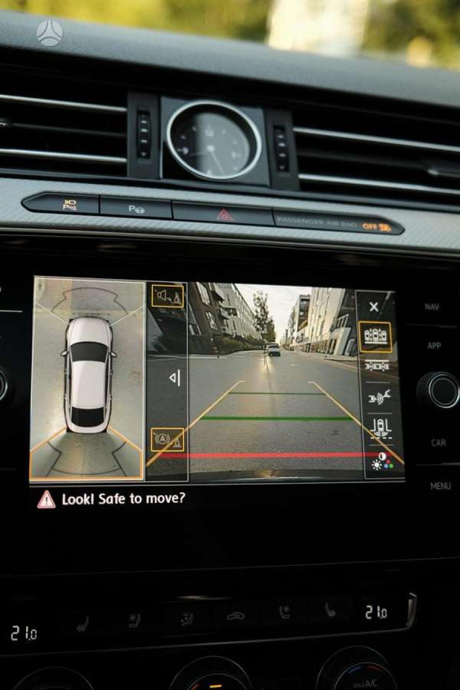 Melns Volkswagen Arteon 2019 Viļņa, ar dzinēja tilpumu 2.00 L un nobraukumu 90 tūkst. km par 22000 €, foto 17 vietnē AUTOMOTO.COM.LV