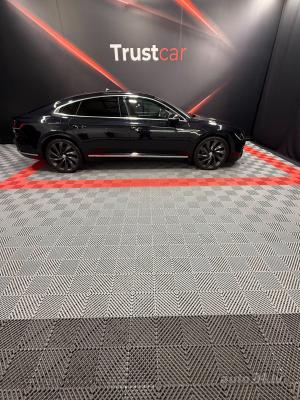 Black Volkswagen Arteon 2019 in Parnu, with an engine capacity of 2.00 L and mileage of 118 thousand km for 20500 €, photo  on AUTOMOTO.COM.LV