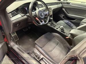 Black Volkswagen Arteon 2019 in Parnu, with an engine capacity of 2.00 L and mileage of 118 thousand km for 20500 €, photo 5 on AUTOMOTO.COM.LV