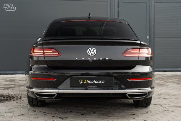 Melns Volkswagen Arteon 2020 Viļņa, ar dzinēja tilpumu 2.00 L un nobraukumu 64 tūkst. km par 25950 €, foto 4 vietnē AUTOMOTO.COM.LV
