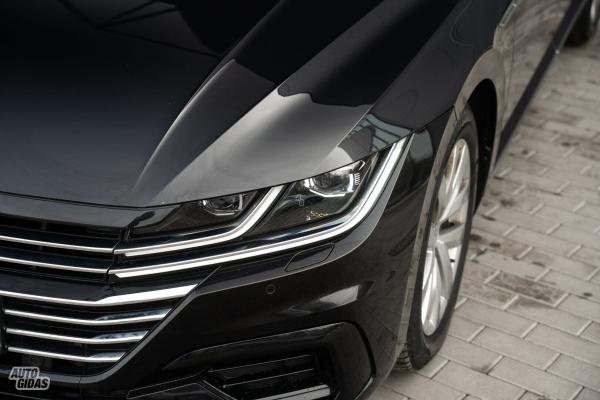 Melns Volkswagen Arteon 2020 Viļņa, ar dzinēja tilpumu 2.00 L un nobraukumu 64 tūkst. km par 25950 €, foto 9 vietnē AUTOMOTO.COM.LV