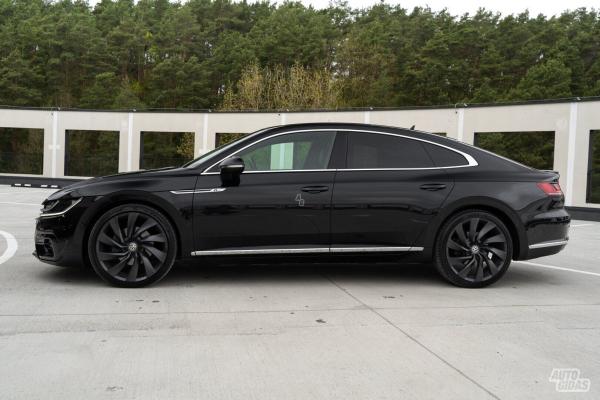 Black Volkswagen Arteon 2020 in Vilnius, with an engine capacity of 2.00 L and mileage of 65 thousand km for 24800 €, photo 6 on AUTOMOTO.COM.LV