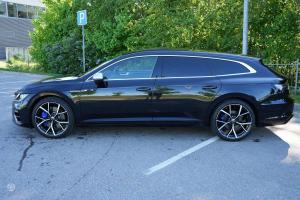 Black Volkswagen Arteon 2022 in Vilnius, with an engine capacity of 2.00 L and mileage of 99 thousand km for 30990 €, photo 8 on AUTOMOTO.COM.LV