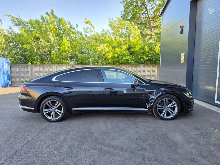 Melns Volkswagen Arteon 2022 Kauņa, ar dzinēja tilpumu 1.98 L un nobraukumu 235 tūkst. km par 12400 €, foto 6 vietnē AUTOMOTO.COM.LV