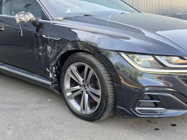 Melns Volkswagen Arteon 2022 Kauņa, ar dzinēja tilpumu 1.98 L un nobraukumu 235 tūkst. km par 12400 €, foto 10 vietnē AUTOMOTO.COM.LV