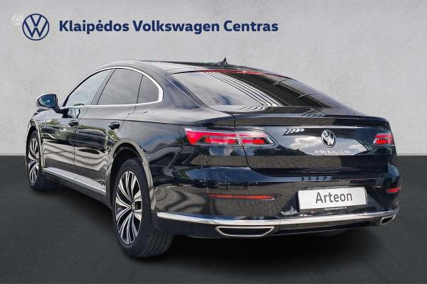Фольксваген Артеон 2022 в Клайпеда на AUTOMOTO.COM.LV Черный Фольксваген Артеон 2022 в Клайпеда, объемом двигателя 1.98 л и пробегом 93 тыс. км за 24680 €, фото 5 на AUTOMOTO.COM.LV
