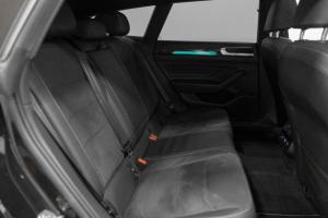 Black Volkswagen Arteon 2023 in Vilnius, with an engine capacity of 1.40 L and mileage of 131 thousand km for 24500 €, photo 9 on AUTOMOTO.COM.LV