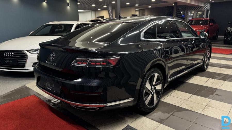 Black Volkswagen Arteon 2024 in Marupe, with an engine capacity of 2.00 L and mileage of 15 thousand km for 32990 €, photo 4 on AUTOMOTO.COM.LV