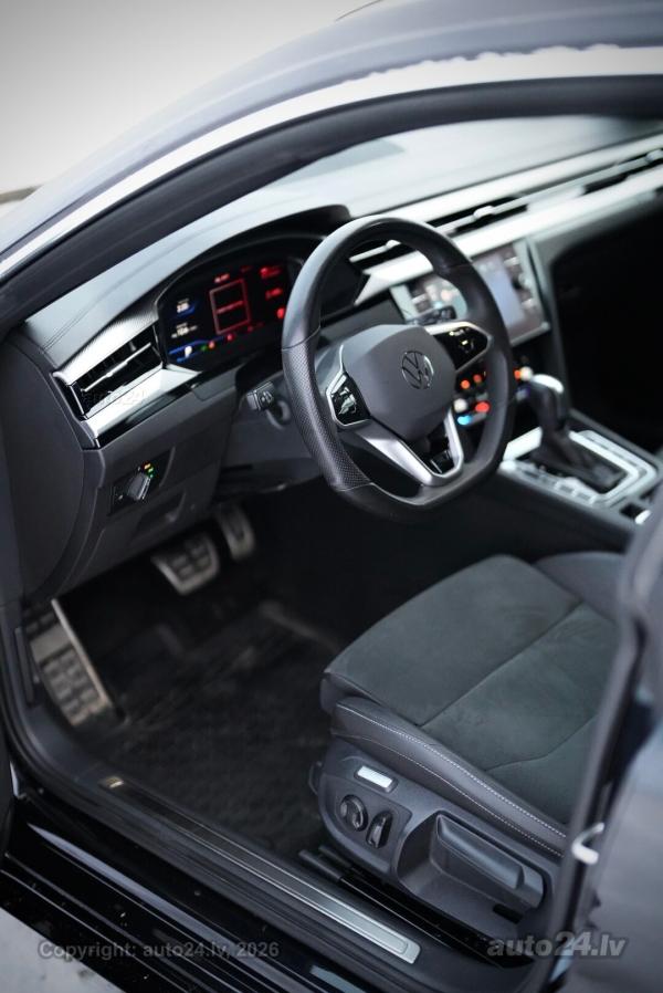Melns Volkswagen Arteon 2024 Tallina, ar dzinēja tilpumu 2.00 L un nobraukumu 56 tūkst. km par 33900 €, foto 11 vietnē AUTOMOTO.COM.LV