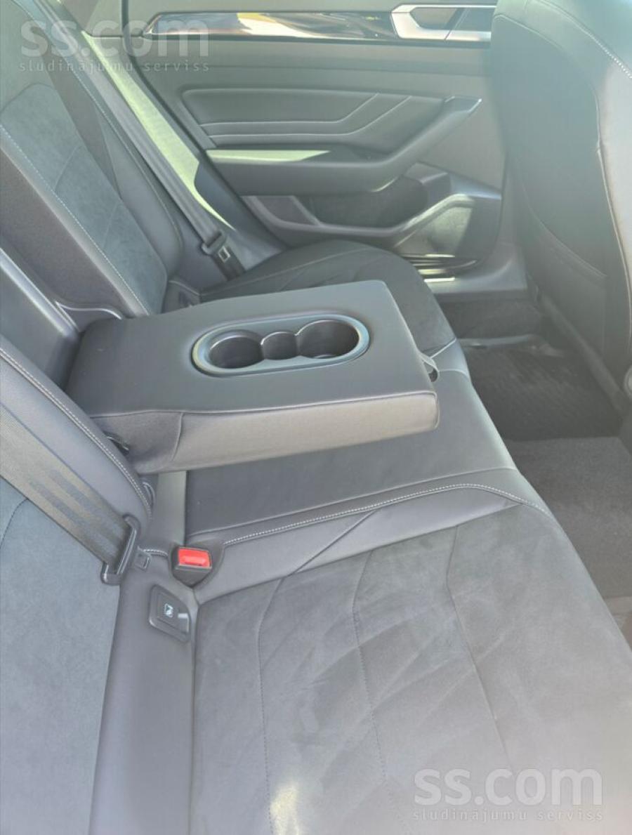 Melns Volkswagen Arteon 2024 Rīga, ar dzinēja tilpumu 2.00 L un nobraukumu 35 tūkst. km par 32950 €, foto 16 vietnē AUTOMOTO.COM.LV