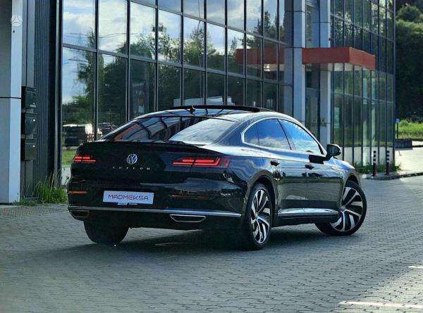 Melns Volkswagen Arteon 2017 Viļņa, ar dzinēja tilpumu 2.00 L un nobraukumu 258 tūkst. km par 16350 €, foto 5 vietnē AUTOMOTO.COM.LV