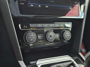 Melns Volkswagen Arteon 2017 Viļņa, ar dzinēja tilpumu 2.00 L un nobraukumu 258 tūkst. km par 16350 €, foto 29 vietnē AUTOMOTO.COM.LV