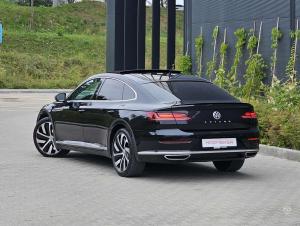 Melns Volkswagen Arteon 2017 Viļņa, ar dzinēja tilpumu 2.00 L un nobraukumu 258 tūkst. km par 15950 €, foto 3 vietnē AUTOMOTO.COM.LV