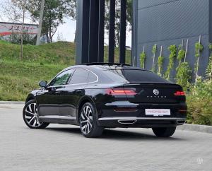 Melns Volkswagen Arteon 2017 Viļņa, ar dzinēja tilpumu 2.00 L un nobraukumu 258 tūkst. km par 15950 €, foto 7 vietnē AUTOMOTO.COM.LV