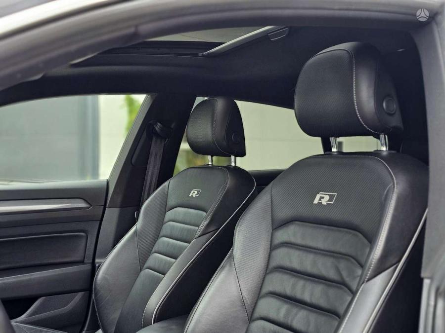 Melns Volkswagen Arteon 2017 Viļņa, ar dzinēja tilpumu 2.00 L un nobraukumu 258 tūkst. km par 15950 €, foto 31 vietnē AUTOMOTO.COM.LV