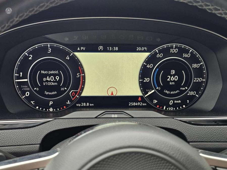 Melns Volkswagen Arteon 2017 Viļņa, ar dzinēja tilpumu 2.00 L un nobraukumu 258 tūkst. km par 15950 €, foto 39 vietnē AUTOMOTO.COM.LV