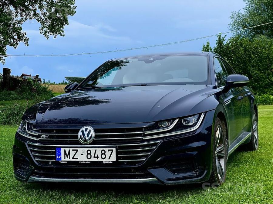 Black Volkswagen Arteon 2018 in Riga, with an engine capacity of 2.00 L and mileage of 252 thousand km for 16999 €, photo 1 on AUTOMOTO.COM.LV