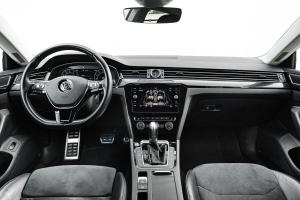 Black Volkswagen Arteon 2018 in Riga, with an engine capacity of 1.50 L and mileage of 161 thousand km for 18050 €, photo 31 on AUTOMOTO.COM.LV